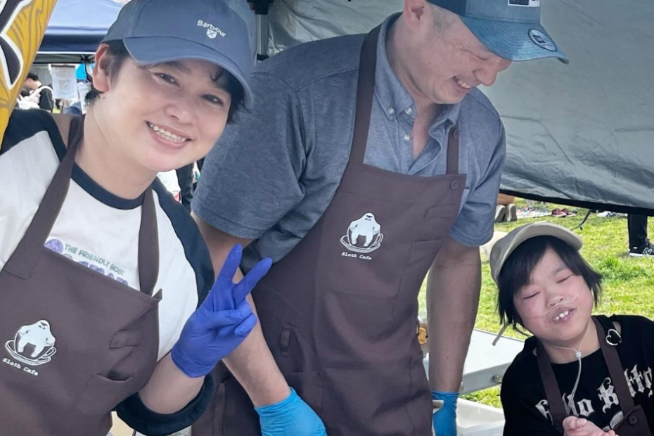 Sloth Cafe's First Appearance at the Hananowa Market at Soka City ...