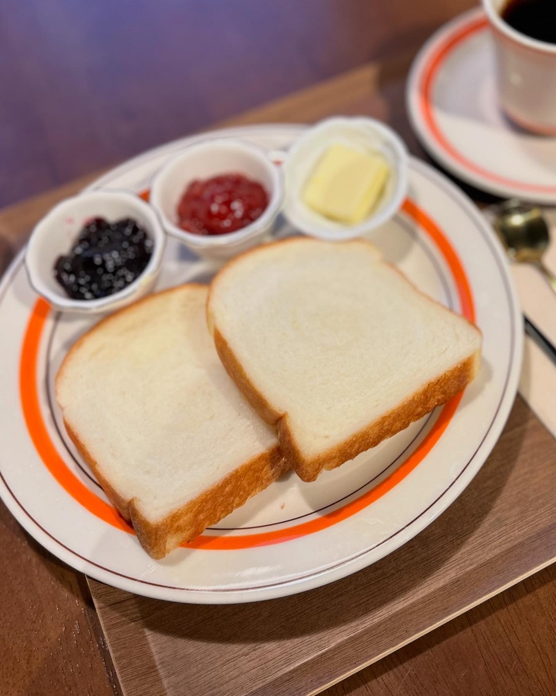 Today's Special: Curry with Edamame Soup, Buttered Toast, and Organic ...